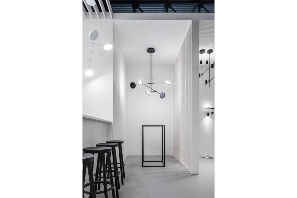 Mobi – TossB Lighting